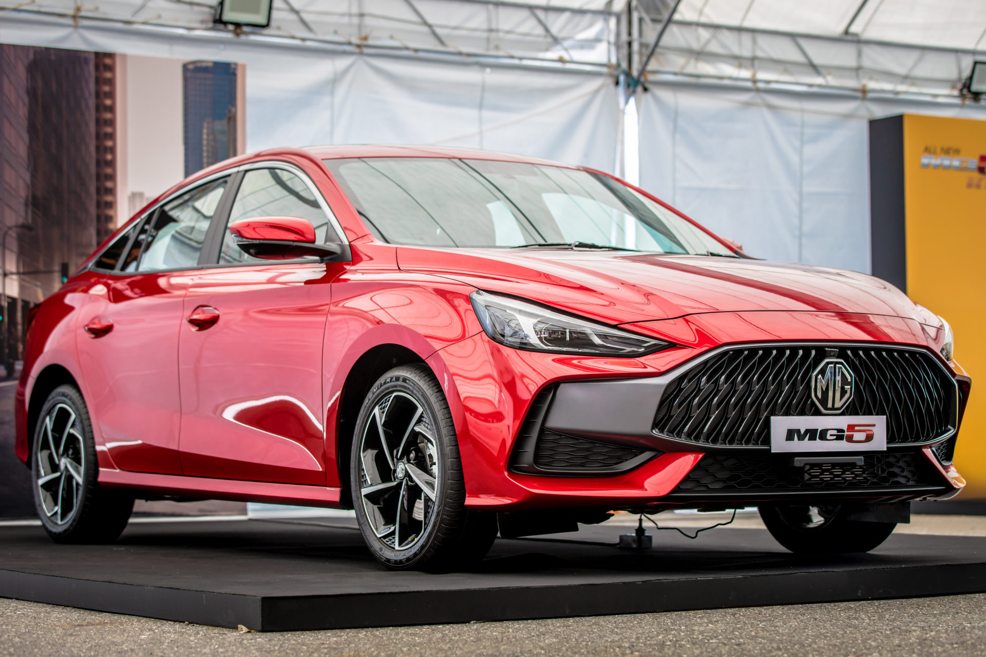 ALL NEW MG5 “ BEYOND ” สปอร์ต สบาย ตอบโจทย์ทุกไลฟ์สไตล์