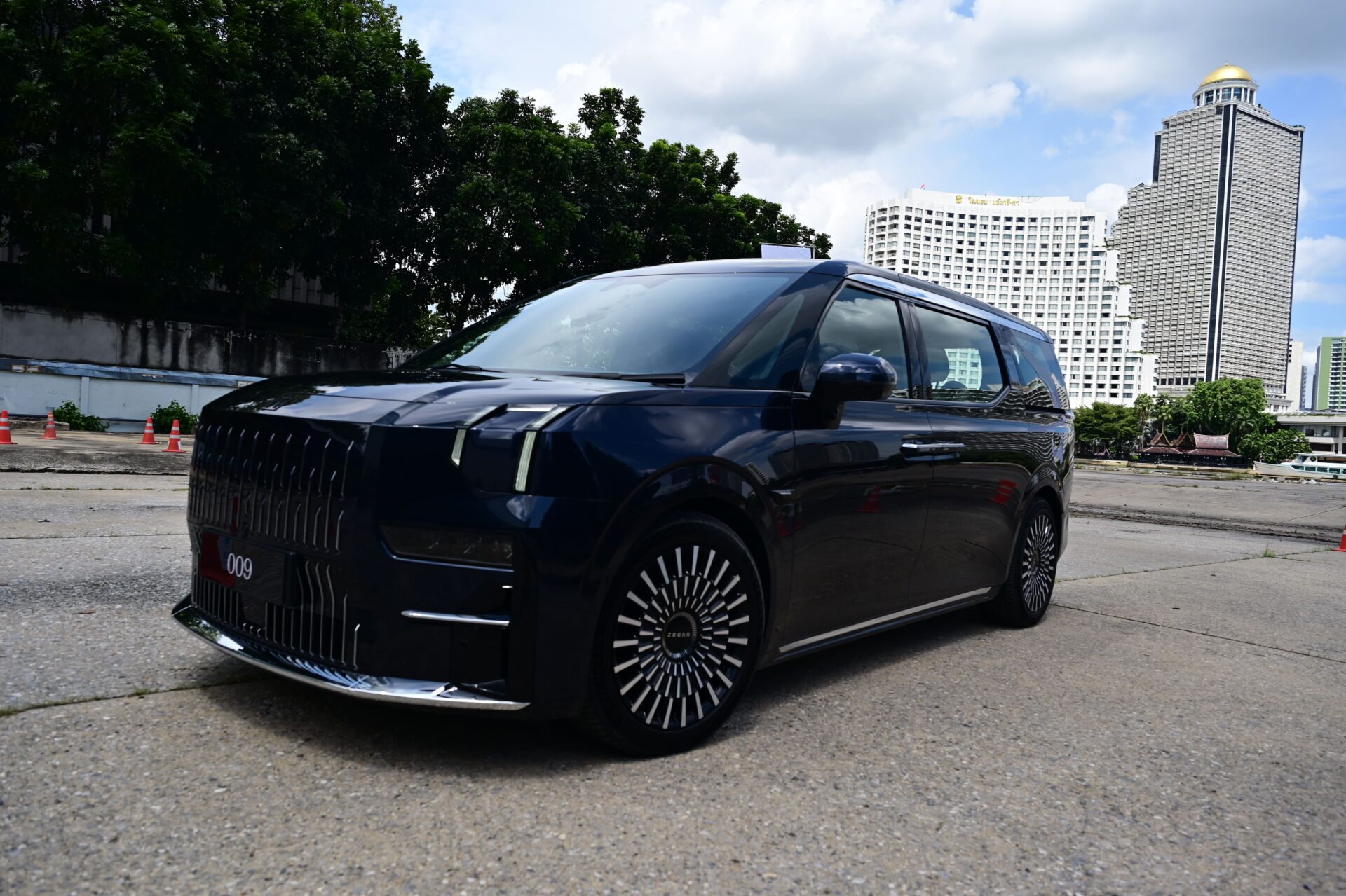 ZEEKR เปิดตัว “ZEEKR 009” รถเอ็มพีวีพลังงานไฟฟ้าเซกเมนต์ลักชูรี ชู ...