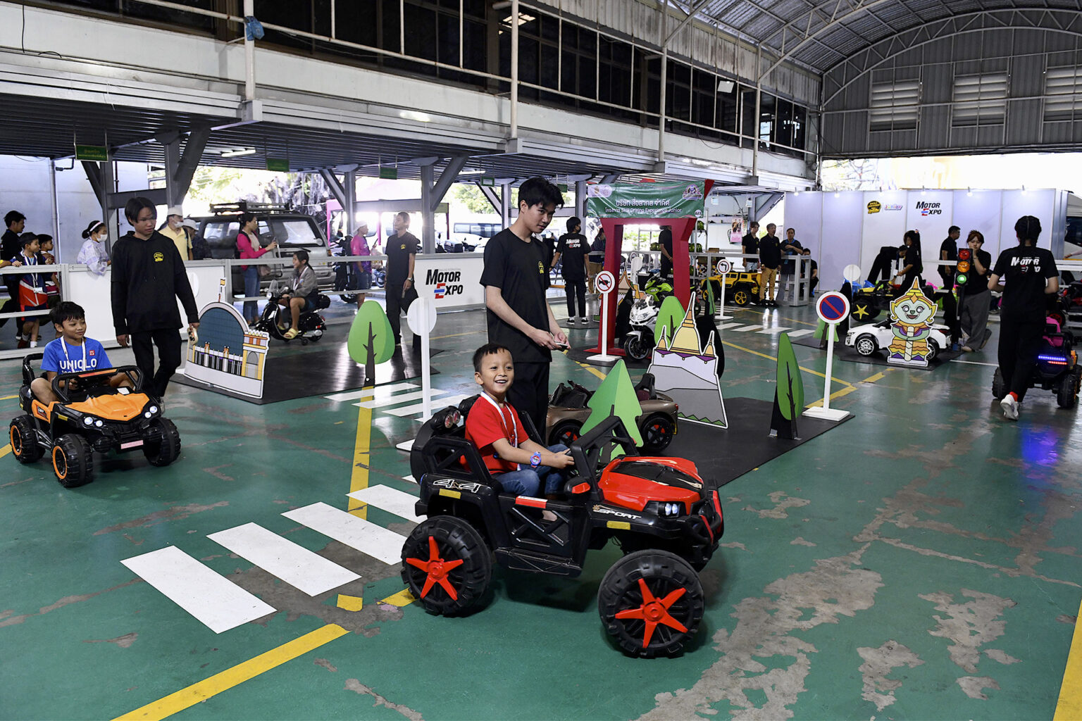 SKILL DRIVING EXPERIENCE JUNIOR สนับสนุนกระทรวงศึกษาธิการ ร่วมงานวันเด็กแห่งชาติ ประจำปี 2568 ...